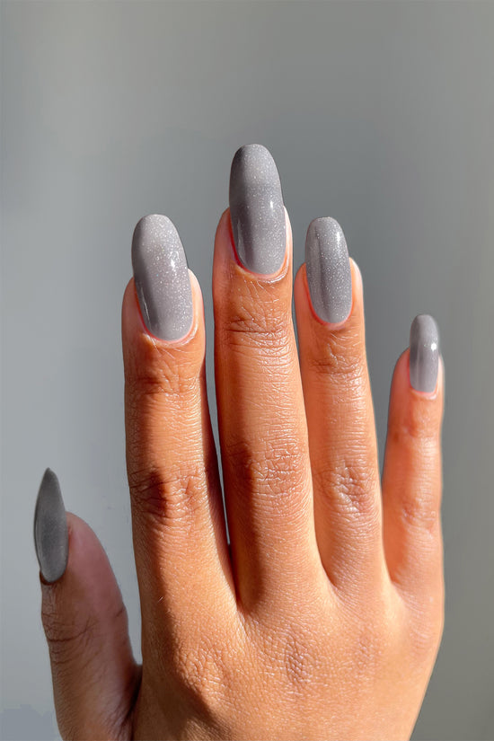 Black to Gray Thermal Mood Color-Changing Nail Polish - Cirque Colors ...