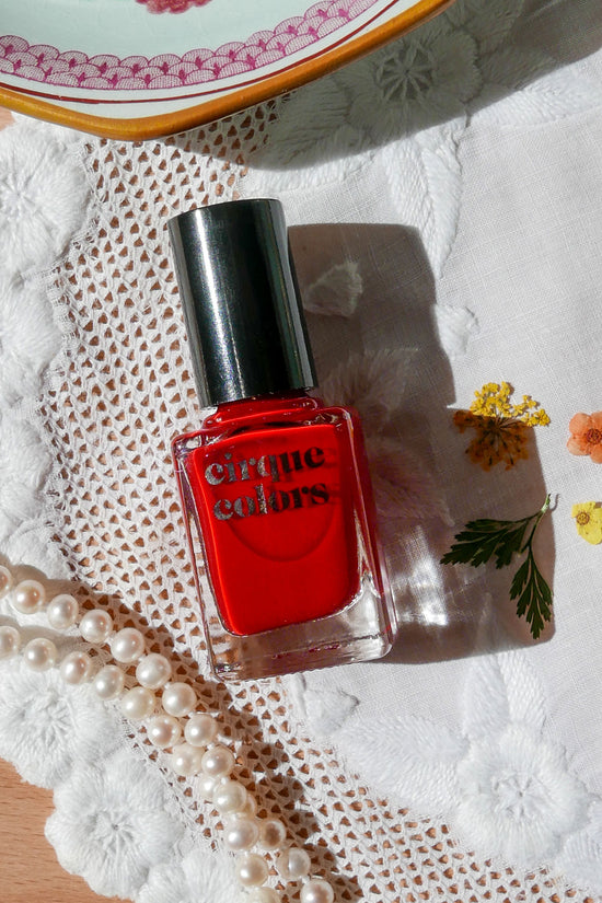 Toadstool – Cirque Colors